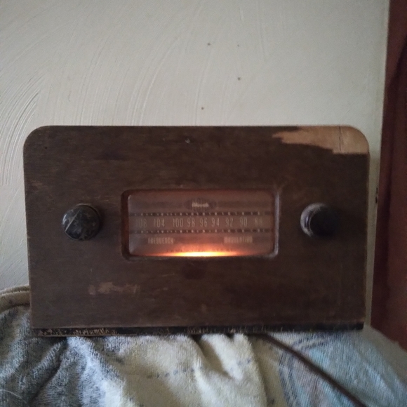 Art | 194s Era Fm Radio One Of The First Fm Radios Ever Made Very Rare ...